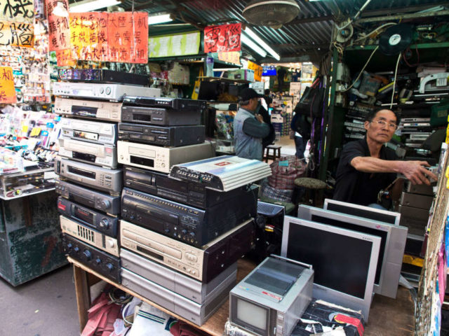 12 Essential Flea & Street Markets In Hong Kong - The HK HUB
