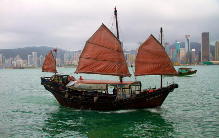 The Story And Usage Of HK's Sampan Boats - The HK HUB