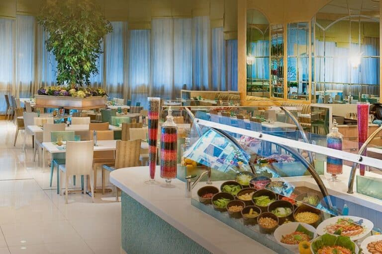 11 Best Buffets For Lunch & Dinner In Hong Kong (2025).