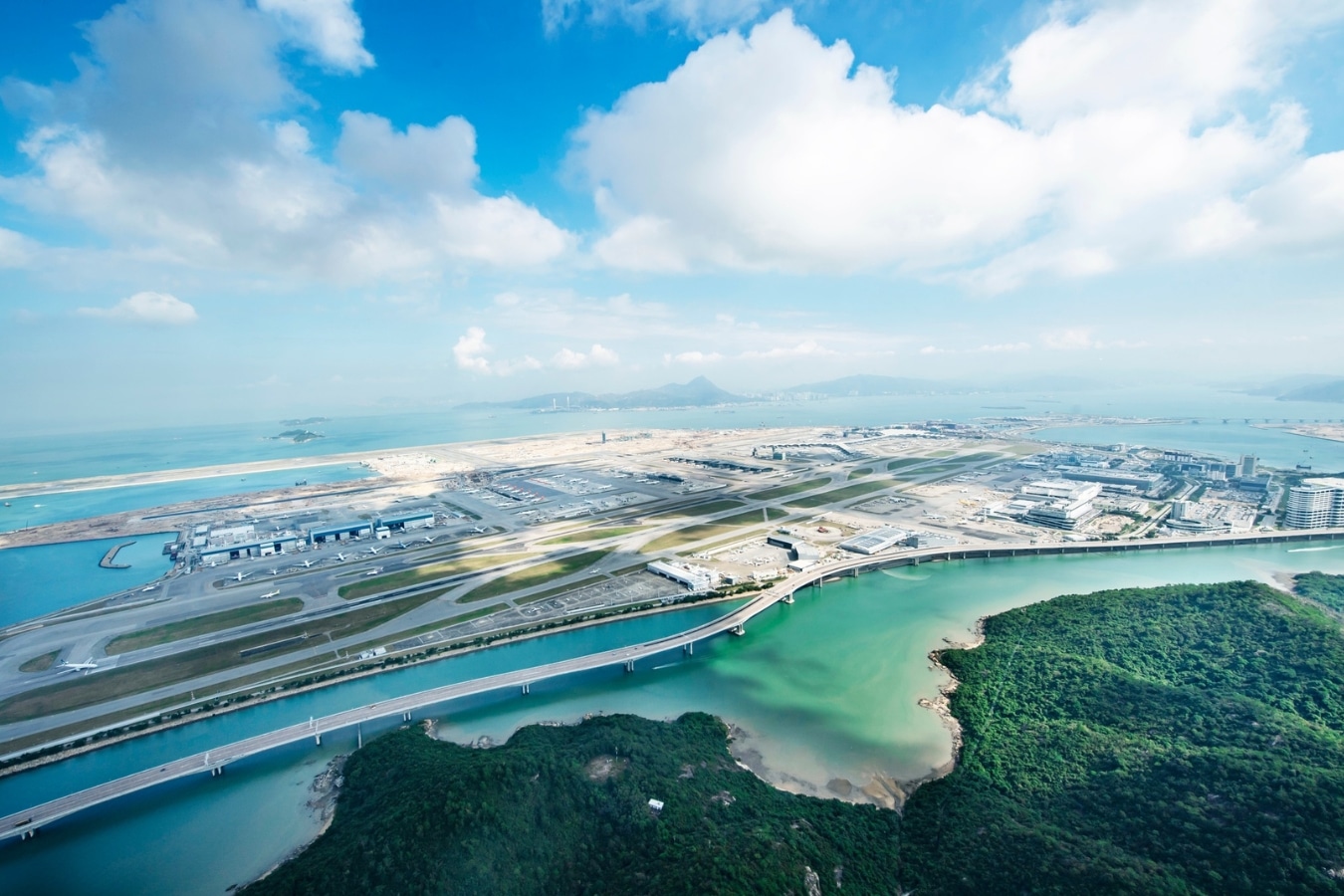 Hong Kong Airport To Hold Race on New Runway on November 17 - The HK HUB